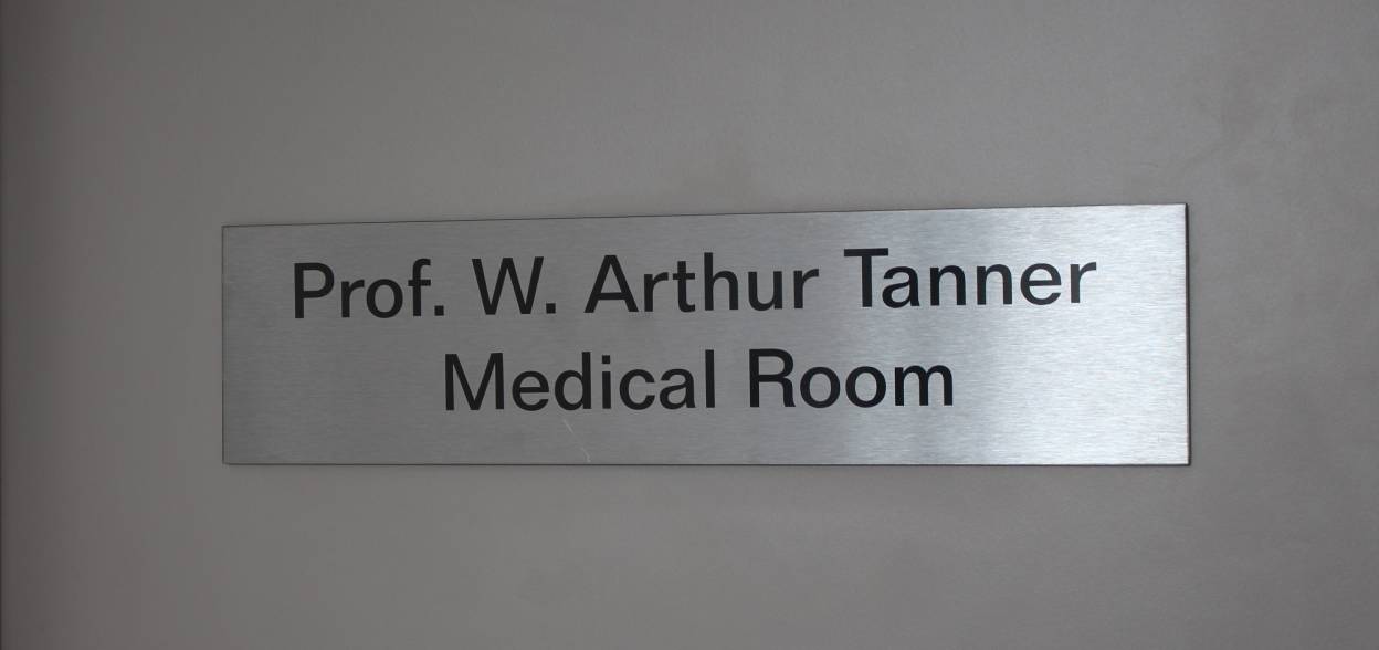 Irish Rugby | Old Wesley Honour The Memory Of Professor Arthur Tanner