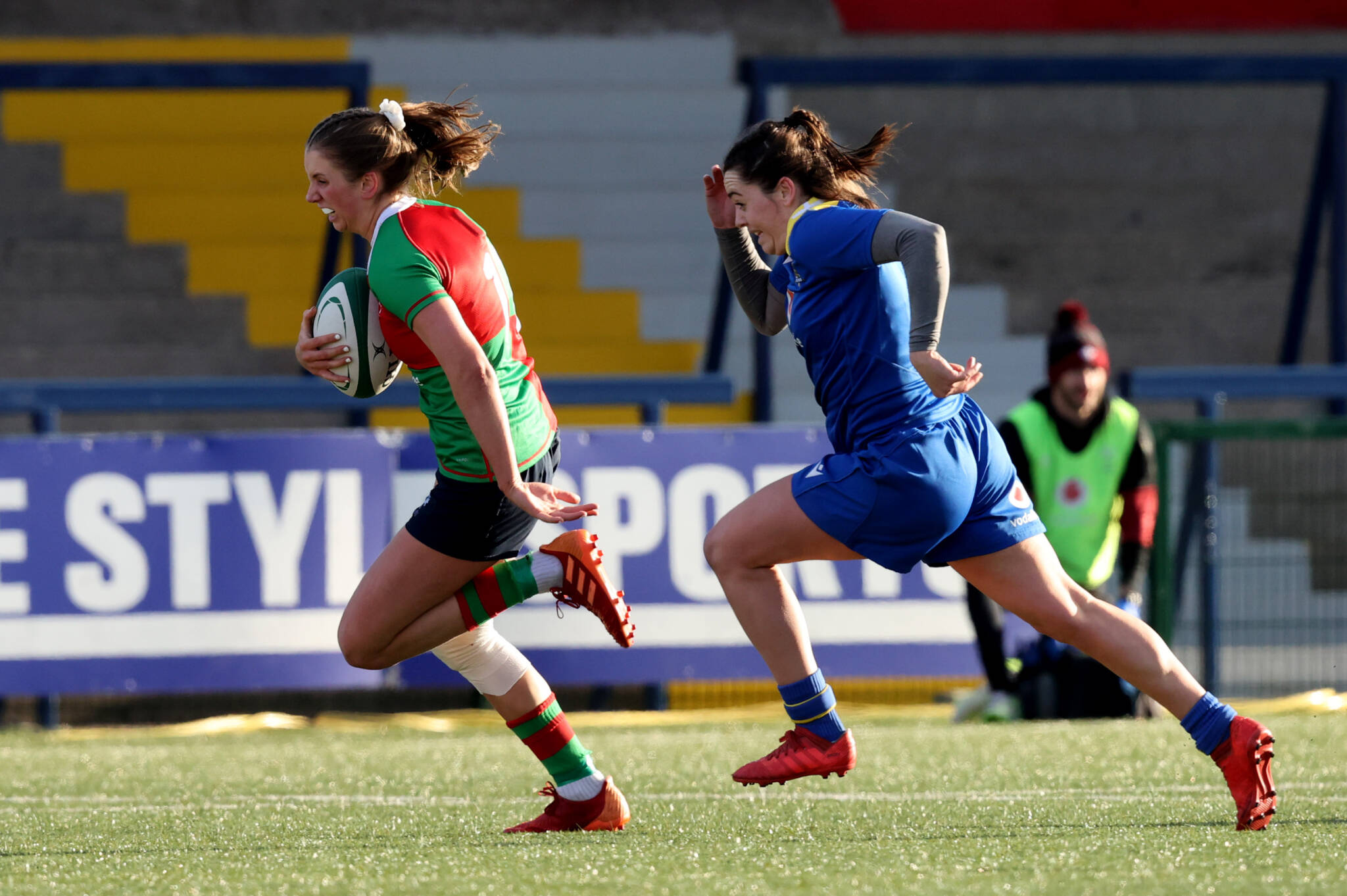 Irish Rugby | Flannery-Inspired Clovers Edge Out Gwalia Lightning In ...