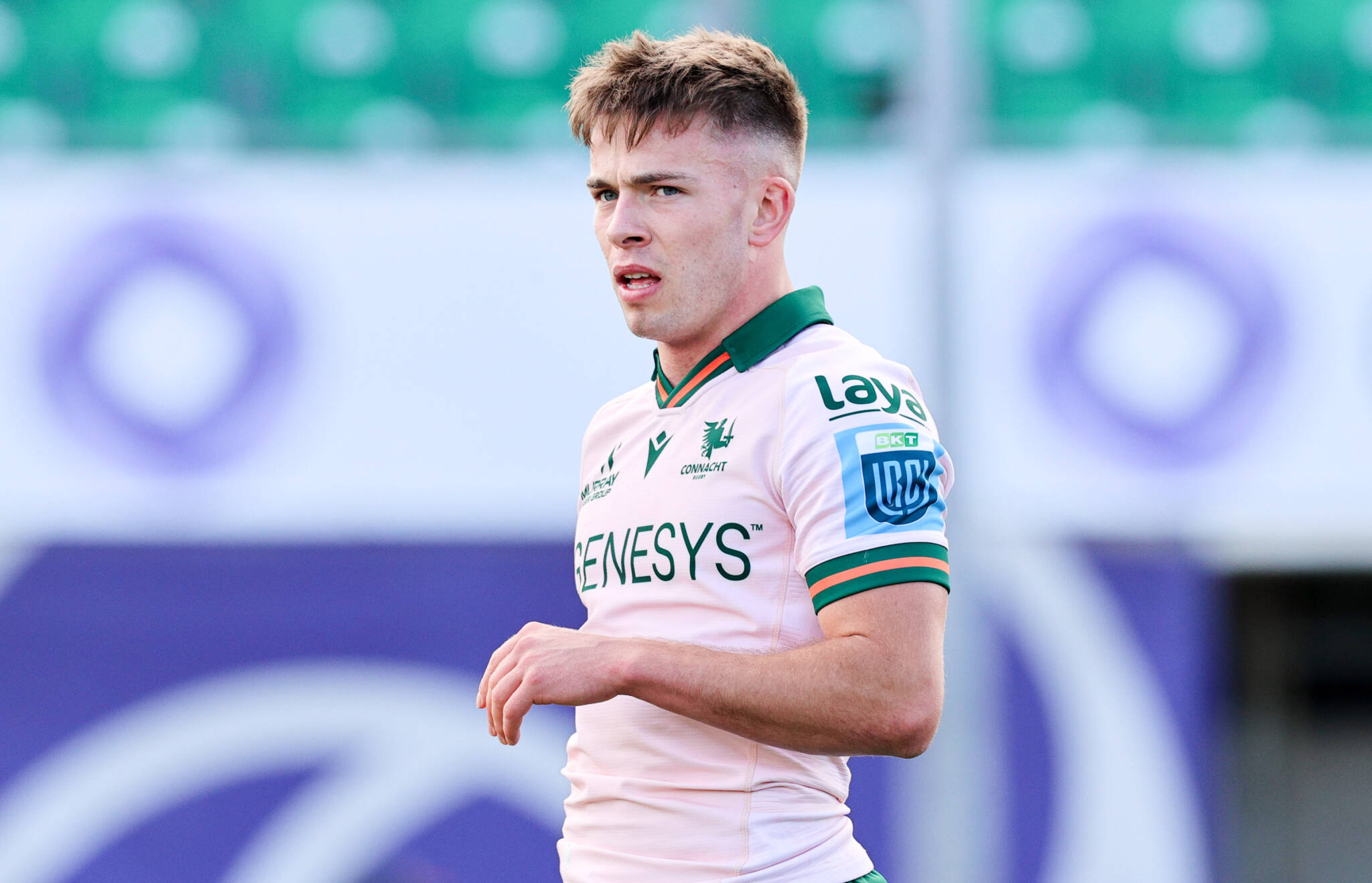 Irish Rugby | Scrum Half Devine Signs First Professional Contract With ...